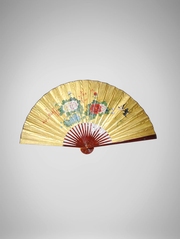 Oversized Classic Gold Fan - West Coast Event Productions, Inc.